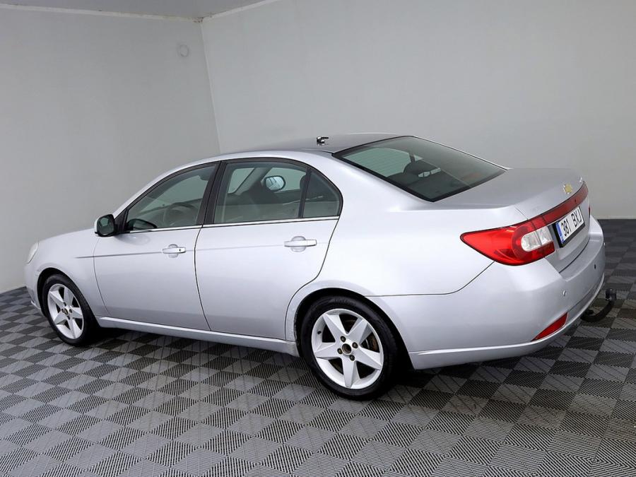 Pelēks Chevrolet Epica 2009 Tallina, ar dzinēja tilpumu 2.00 L un nobraukumu 306 tūkst. km par 999 €, foto 12 vietnē AUTOMOTO.COM.LV