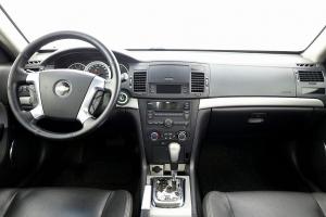 Pelēks Chevrolet Epica 2009 Tallina, ar dzinēja tilpumu 2.00 L un nobraukumu 306 tūkst. km par 999 €, foto 13 vietnē AUTOMOTO.COM.LV