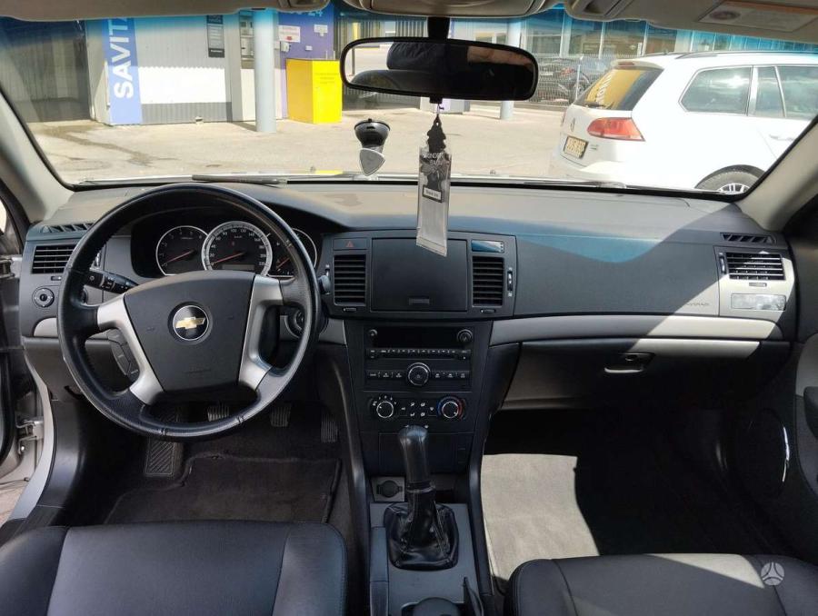 Pelēks Chevrolet Epica 2010 Šauļi, ar dzinēja tilpumu 2.00 L un nobraukumu 162 tūkst. km par 3650 €, foto 15 vietnē AUTOMOTO.COM.LV