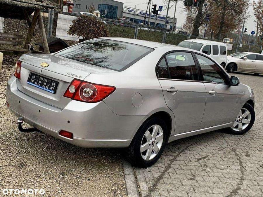 Pelēks Chevrolet Epica 2010 Šauļi, ar dzinēja tilpumu 2.00 L un nobraukumu 162 tūkst. km par 3650 €, foto 21 vietnē AUTOMOTO.COM.LV