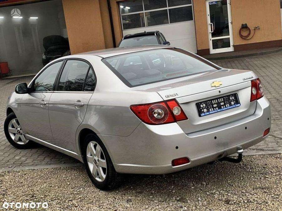 Pelēks Chevrolet Epica 2010 Šauļi, ar dzinēja tilpumu 2.00 L un nobraukumu 162 tūkst. km par 3650 €, foto 23 vietnē AUTOMOTO.COM.LV