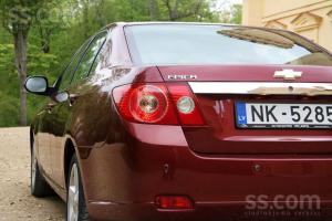Red Chevrolet Epica 2007 in Preili, with an engine capacity of 2.00 L and mileage of 268 thousand km for 1600 €, photo 9 on AUTOMOTO.COM.LV