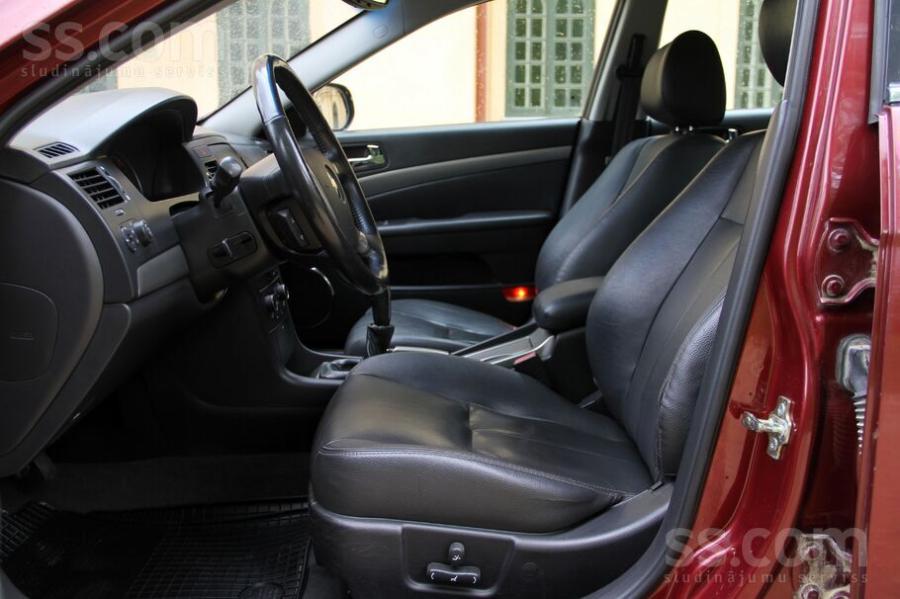 Red Chevrolet Epica 2007 in Preili, with an engine capacity of 2.00 L and mileage of 268 thousand km for 1600 €, photo 17 on AUTOMOTO.COM.LV
