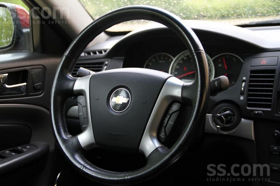 Red Chevrolet Epica 2007 in Preili, with an engine capacity of 2.00 L and mileage of 268 thousand km for 1600 €, photo 26 on AUTOMOTO.COM.LV