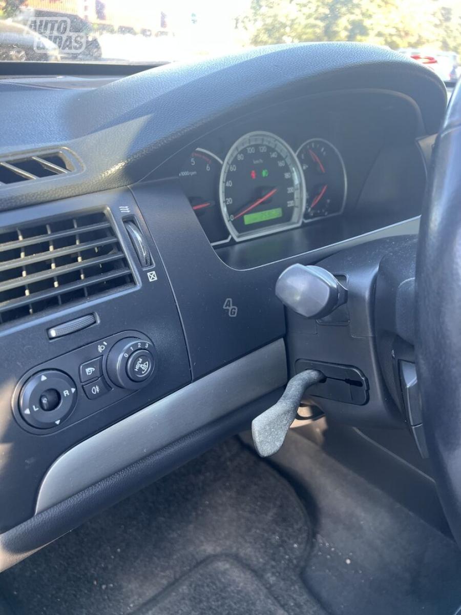 Chevrolet Epica 2008 Klaipėda, ar dzinēja tilpumu 2.00 L un nobraukumu 260 tūkst. km par 1000 €, foto 14 vietnē AUTOMOTO.COM.LV