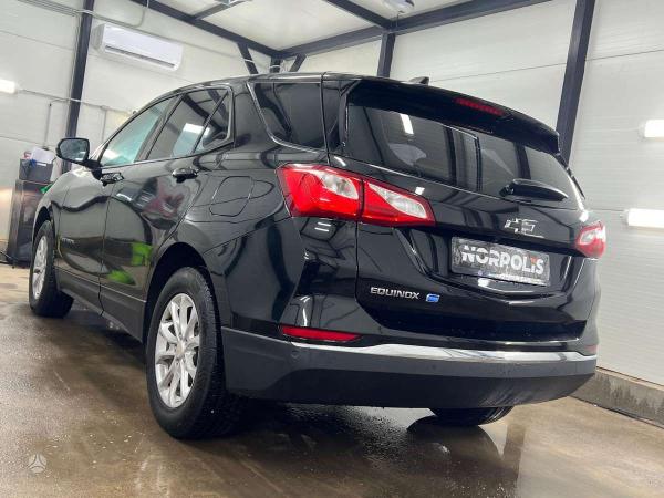 Melns Chevrolet Equinox 2018 Viļņa, ar dzinēja tilpumu 1.60 L un nobraukumu 145 tūkst. km par 11979 €, foto 7 vietnē AUTOMOTO.COM.LV