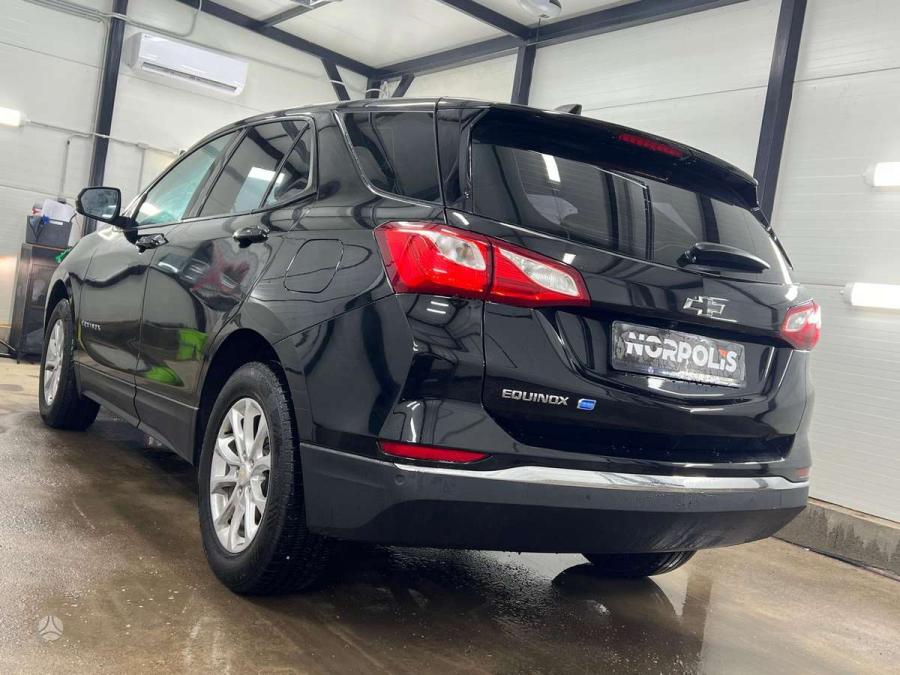 Melns Chevrolet Equinox 2018 Viļņa, ar dzinēja tilpumu 1.60 L un nobraukumu 145 tūkst. km par 11979 €, foto 7 vietnē AUTOMOTO.COM.LV