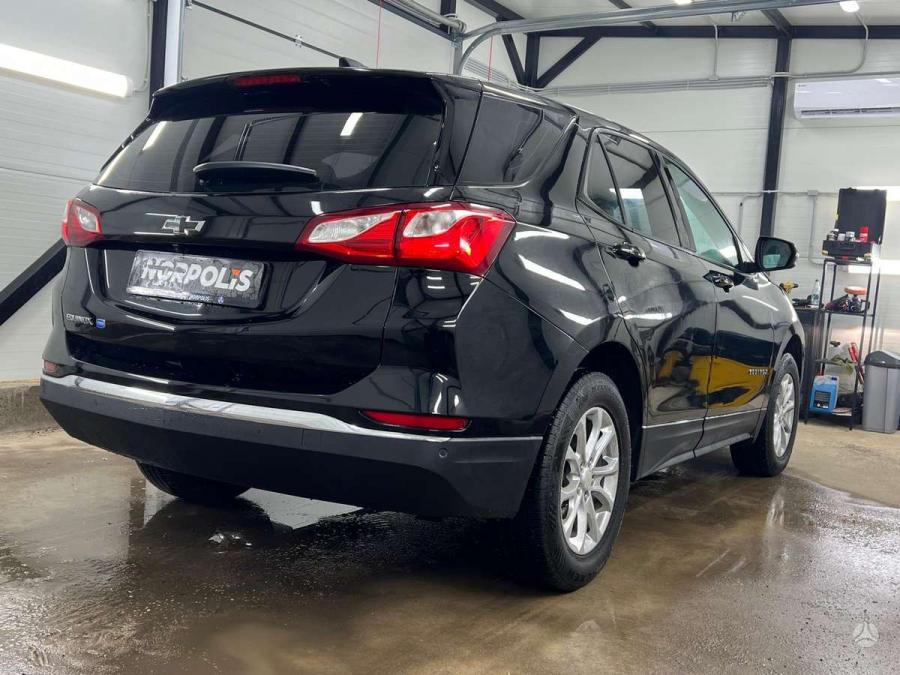 Melns Chevrolet Equinox 2018 Viļņa, ar dzinēja tilpumu 1.60 L un nobraukumu 145 tūkst. km par 11979 €, foto 8 vietnē AUTOMOTO.COM.LV