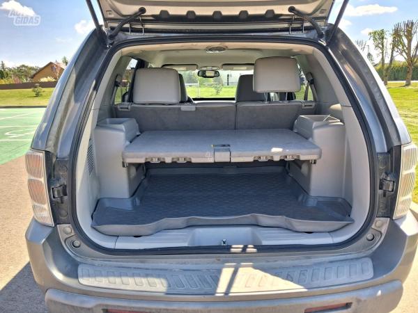 Chevrolet Equinox 2006 in Kaunas, with an engine capacity of 3.40 L and mileage of 111 thousand km for 1900 €, photo 7 on AUTOMOTO.COM.LV
