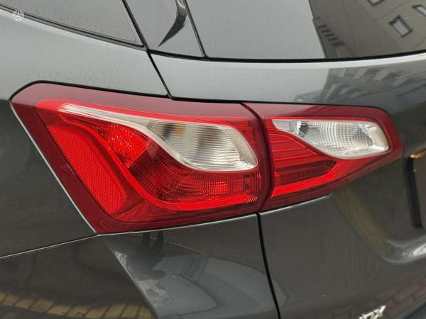 Grey Chevrolet Equinox 2019 in Vilnius, with an engine capacity of 1.49 L and mileage of 123 thousand km for 11950 €, photo 11 on AUTOMOTO.COM.LV