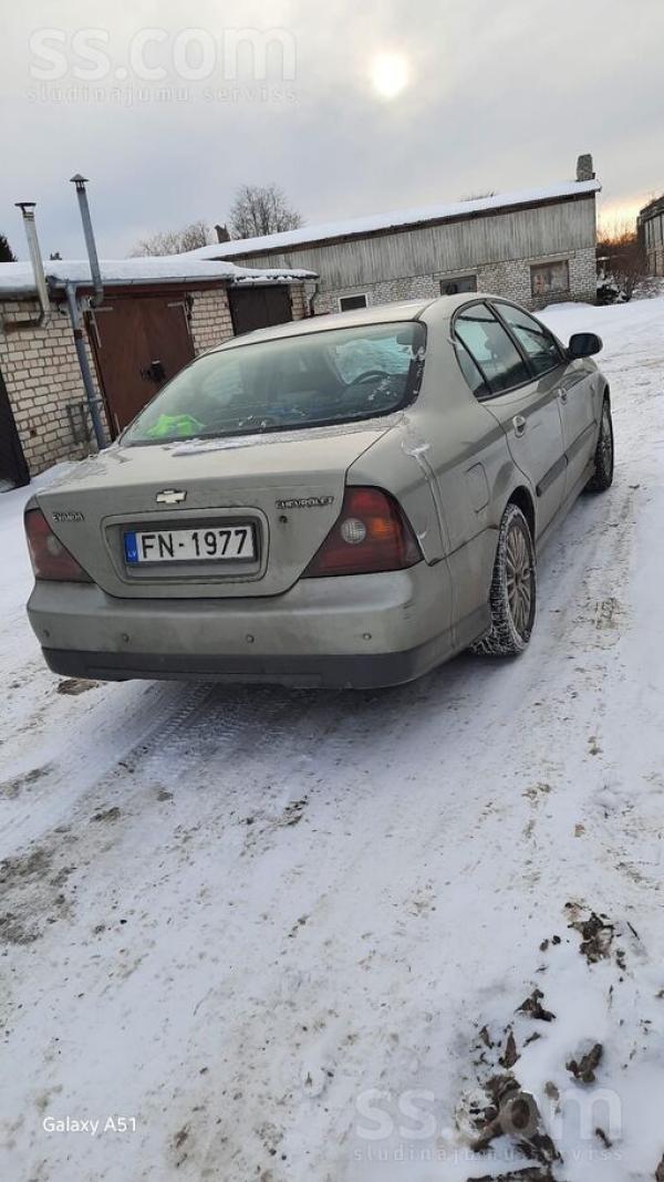 Pelēks Chevrolet Evanda 2005 Liepāja, ar dzinēja tilpumu 2.00 L un nobraukumu 146 tūkst. km par 1200 €, foto 3 vietnē AUTOMOTO.COM.LV