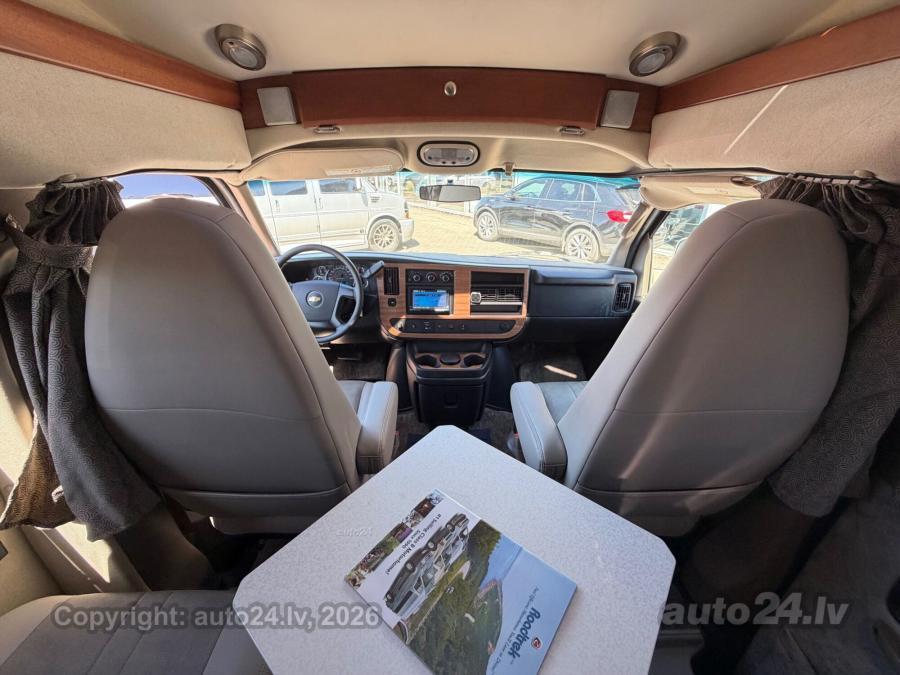 Beige Chevrolet Express 2013 in Tallinn, with an engine capacity of 4.80 L and mileage of 5 thousand km for 79900 €, photo 13 on AUTOMOTO.COM.LV
