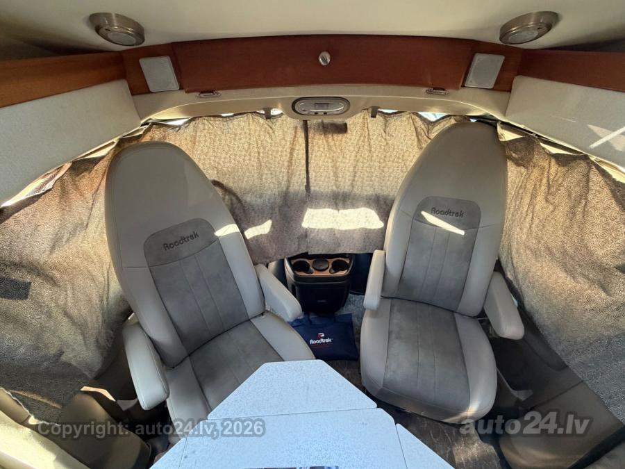 Beige Chevrolet Express 2013 in Tallinn, with an engine capacity of 4.80 L and mileage of 5 thousand km for 79900 €, photo 18 on AUTOMOTO.COM.LV
