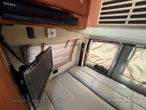 Beige Chevrolet Express 2013 in Tallinn, with an engine capacity of 4.80 L and mileage of 5 thousand km for 79900 €, photo 24 on AUTOMOTO.COM.LV