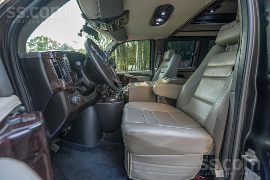 Black Chevrolet Express 2010 in Riga, with an engine capacity of 6.00 L and mileage of 86 thousand km for 28900 €, photo 12 on AUTOMOTO.COM.LV
