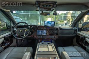 Black Chevrolet Express 2010 in Riga, with an engine capacity of 6.00 L and mileage of 86 thousand km for 28900 €, photo 15 on AUTOMOTO.COM.LV