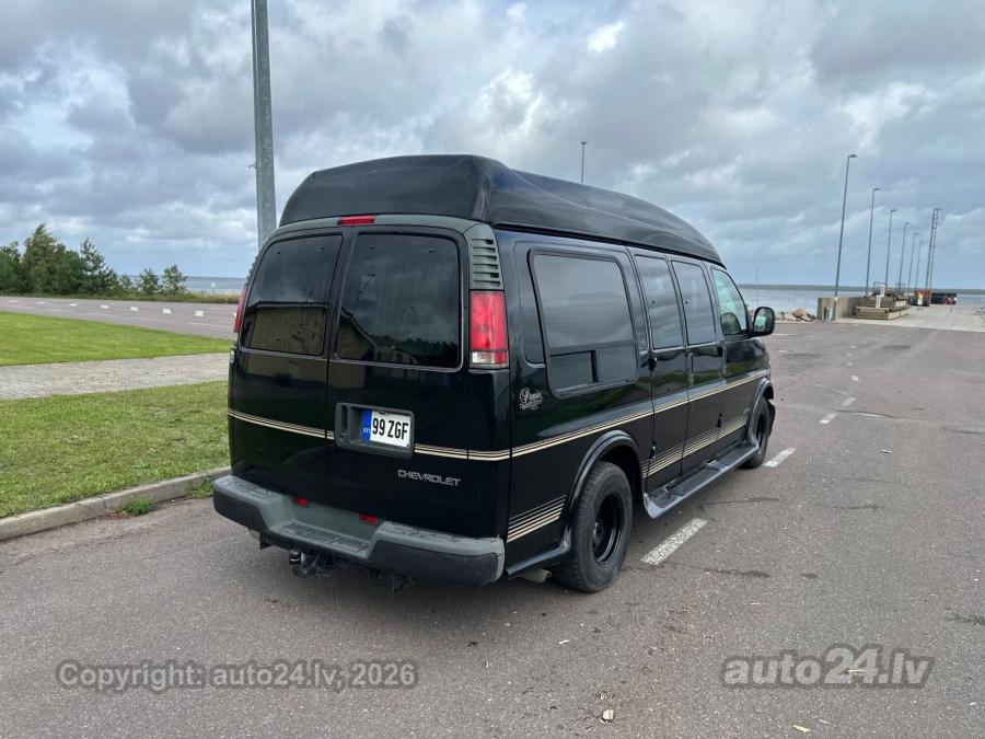 Melns Chevrolet Express 1997 Kuresāre, ar dzinēja tilpumu 5.70 L un nobraukumu 186 tūkst. km par 8500 €, foto 4 vietnē AUTOMOTO.COM.LV