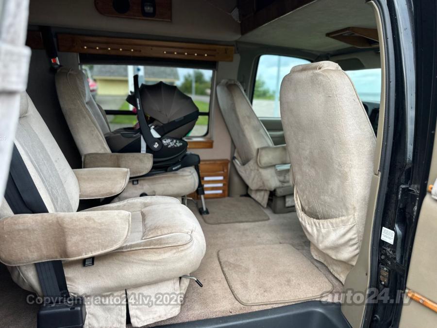 Melns Chevrolet Express 1997 Kuresāre, ar dzinēja tilpumu 5.70 L un nobraukumu 186 tūkst. km par 8500 €, foto 7 vietnē AUTOMOTO.COM.LV