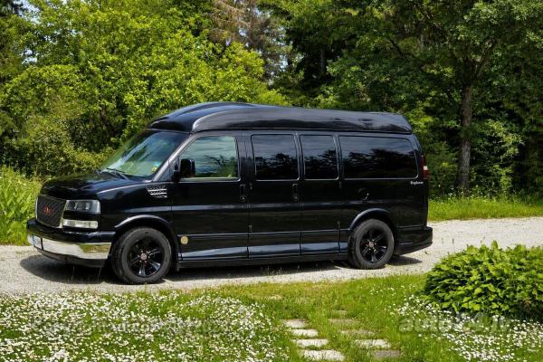 Melns Chevrolet Express 2007 Tallina, ar dzinēja tilpumu 5.30 L un nobraukumu 223 tūkst. km par 20900 €, foto 1 vietnē AUTOMOTO.COM.LV