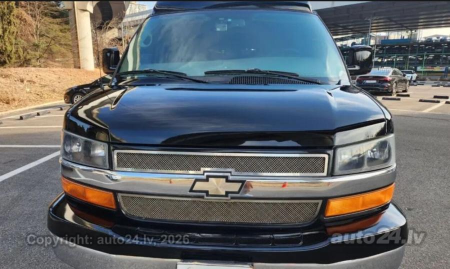 Black Chevrolet Express 2008 in Tallinn, with an engine capacity of 5.30 L and mileage of 55 thousand km for 24900 €, photo 3 on AUTOMOTO.COM.LV