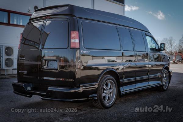 Melns Chevrolet Express 2008 Valga, ar dzinēja tilpumu 5.30 L un nobraukumu 117 tūkst. km par 23450 €, foto 4 vietnē AUTOMOTO.COM.LV