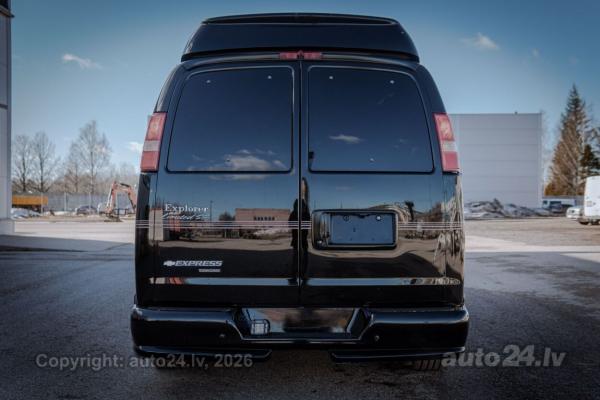 Melns Chevrolet Express 2008 Valga, ar dzinēja tilpumu 5.30 L un nobraukumu 117 tūkst. km par 23450 €, foto 5 vietnē AUTOMOTO.COM.LV