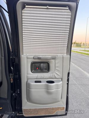 Melns Chevrolet Express 2008 Tallina, ar dzinēja tilpumu 5.30 L un nobraukumu 55 tūkst. km par 24200 €, foto 17 vietnē AUTOMOTO.COM.LV