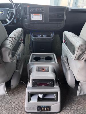 Melns Chevrolet Express 2008 Tallina, ar dzinēja tilpumu 5.30 L un nobraukumu 55 tūkst. km par 24200 €, foto 27 vietnē AUTOMOTO.COM.LV