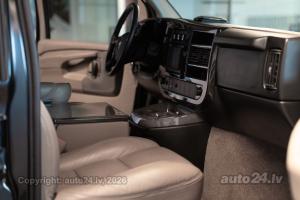 Black Chevrolet Express 2010 in Tallinn, with an engine capacity of 6.00 L and mileage of 77 thousand km for 30132 €, photo 19 on AUTOMOTO.COM.LV