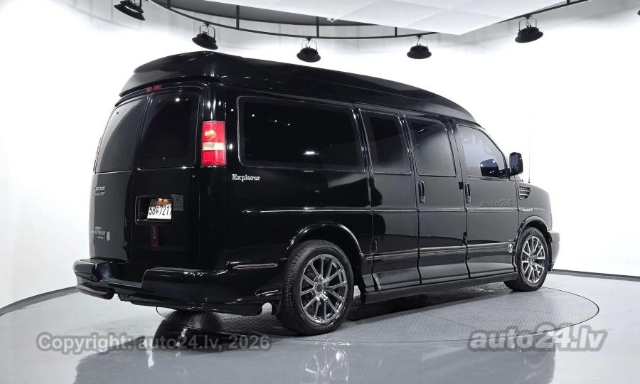 Black Chevrolet Express 2012 in Tallinn, with an engine capacity of 5.30 L and mileage of 176 thousand km for 25900 €, photo 4 on AUTOMOTO.COM.LV
