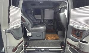 Black Chevrolet Express 2012 in Tallinn, with an engine capacity of 5.30 L and mileage of 176 thousand km for 25900 €, photo 8 on AUTOMOTO.COM.LV