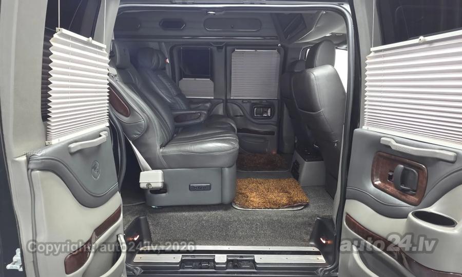 Black Chevrolet Express 2012 in Tallinn, with an engine capacity of 5.30 L and mileage of 176 thousand km for 25900 €, photo 8 on AUTOMOTO.COM.LV