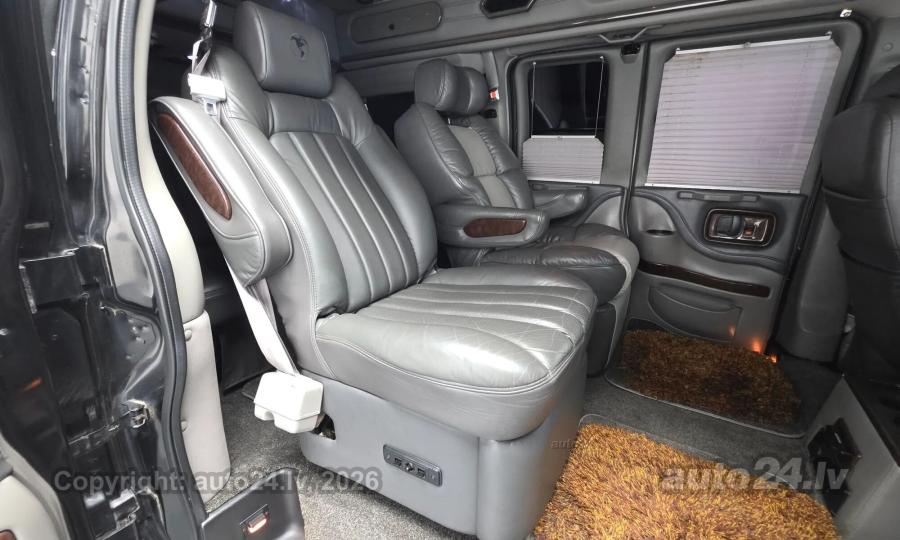 Black Chevrolet Express 2012 in Tallinn, with an engine capacity of 5.30 L and mileage of 176 thousand km for 25900 €, photo 9 on AUTOMOTO.COM.LV