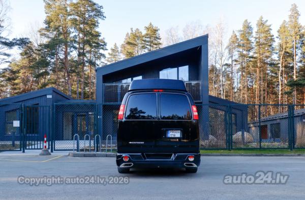 Black Chevrolet Express 2013 in Tallinn, with an engine capacity of 5.30 L and mileage of 58 thousand km for 37900 €, photo 4 on AUTOMOTO.COM.LV