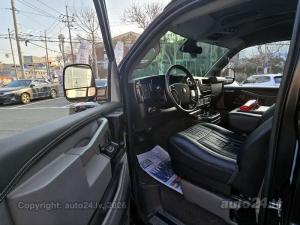 Black Chevrolet Express 2019 in Tallinn, with an engine capacity of 6.00 L and mileage of 47 thousand km for 49900 €, photo 11 on AUTOMOTO.COM.LV