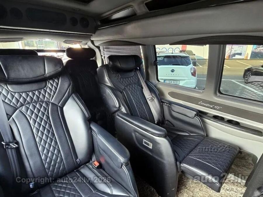 Black Chevrolet Express 2019 in Tallinn, with an engine capacity of 6.00 L and mileage of 47 thousand km for 49900 €, photo 12 on AUTOMOTO.COM.LV