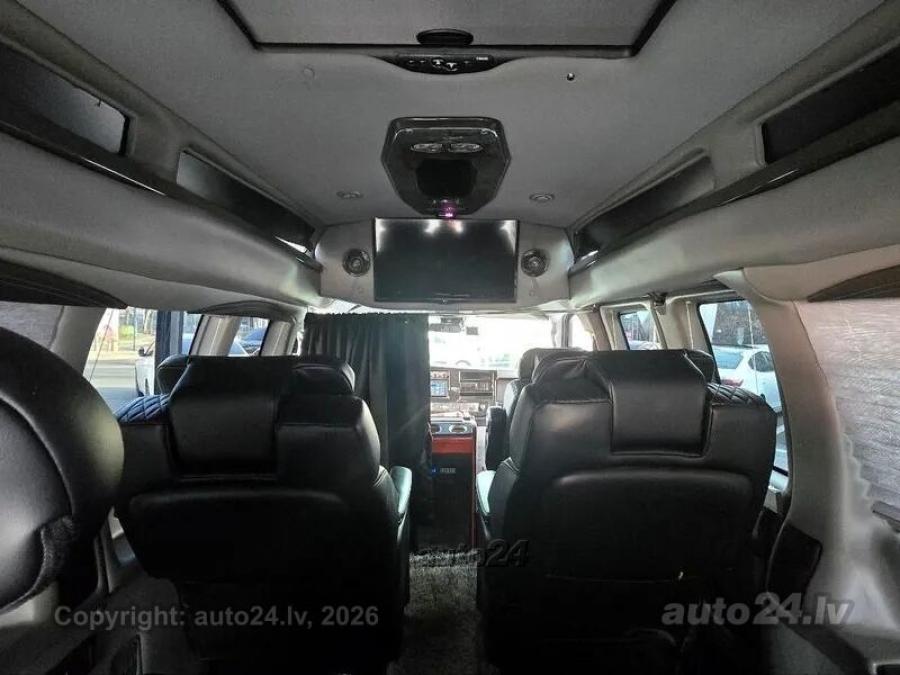 Black Chevrolet Express 2019 in Tallinn, with an engine capacity of 6.00 L and mileage of 47 thousand km for 49900 €, photo 15 on AUTOMOTO.COM.LV