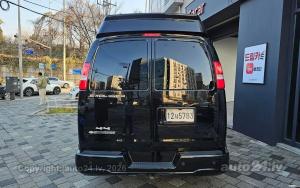 Black Chevrolet Express 2020 in Tallinn, with an engine capacity of 6.00 L and mileage of 25 thousand km for 69900 €, photo 5 on AUTOMOTO.COM.LV