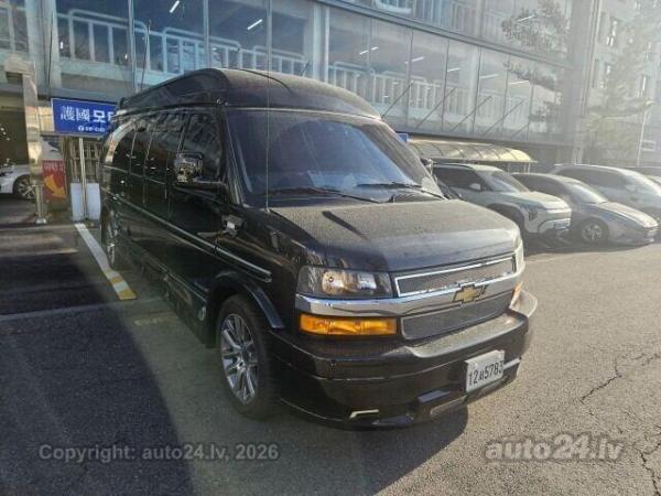 Melns Chevrolet Express 2020 Tallina, ar dzinēja tilpumu 6.00 L un nobraukumu 25 tūkst. km par 69900 €, foto 2 vietnē AUTOMOTO.COM.LV