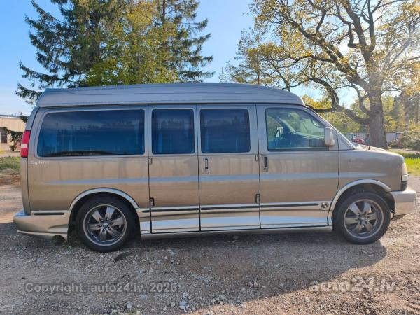 Brūns Chevrolet Express 2005 Tallina, ar dzinēja tilpumu 5.30 L un nobraukumu 166 tūkst. km par 17999 €, foto 10 vietnē AUTOMOTO.COM.LV