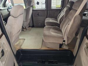 Zaļš Chevrolet Express 2004 Panevēža, ar dzinēja tilpumu 5.30 L un nobraukumu 163 tūkst. km par 10200 €, foto 8 vietnē AUTOMOTO.COM.LV