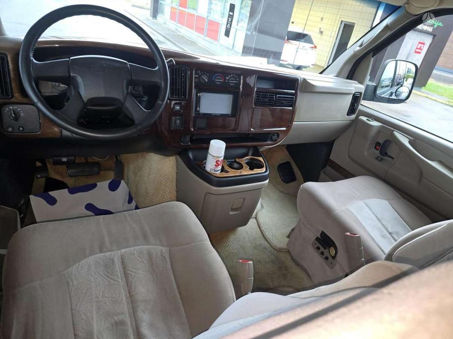 Zaļš Chevrolet Express 2004 Panevēža, ar dzinēja tilpumu 5.30 L un nobraukumu 163 tūkst. km par 10200 €, foto 10 vietnē AUTOMOTO.COM.LV