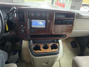 Zaļš Chevrolet Express 2004 Panevēža, ar dzinēja tilpumu 5.30 L un nobraukumu 163 tūkst. km par 10200 €, foto 13 vietnē AUTOMOTO.COM.LV