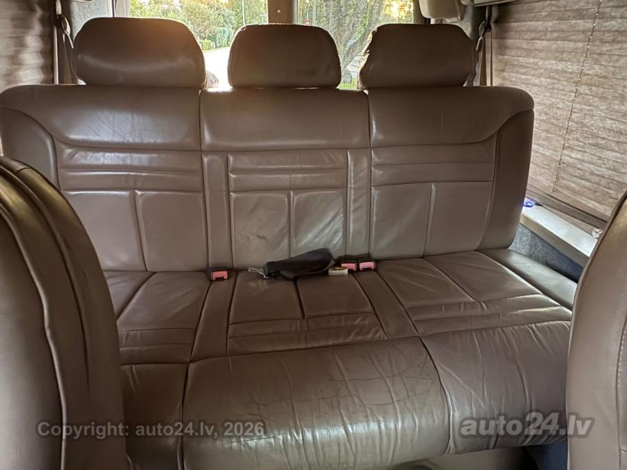Zaļš Chevrolet Express 1997 Rapla, ar dzinēja tilpumu 5.70 L un nobraukumu 247 tūkst. km par 5000 €, foto 11 vietnē AUTOMOTO.COM.LV