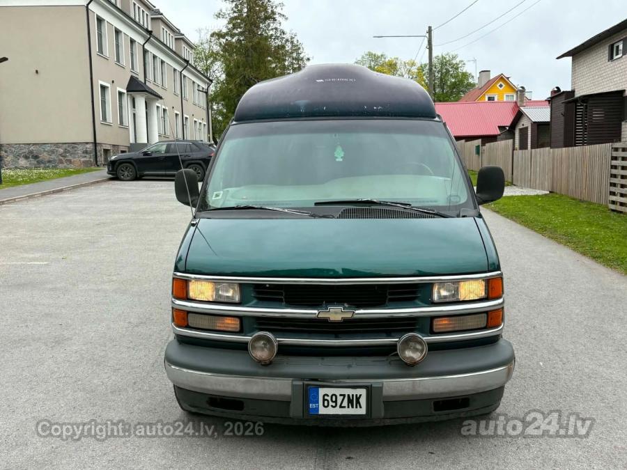 Green Chevrolet Express 1997 in Jogeva, with an engine capacity of 5.70 L and mileage of 0 thousand km for 5000 €, photo 9 on AUTOMOTO.COM.LV