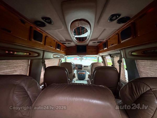Zaļš Chevrolet Express 1997 Jegeva, ar dzinēja tilpumu 5.70 L un nobraukumu 0 tūkst. km par 5000 €, foto 10 vietnē AUTOMOTO.COM.LV