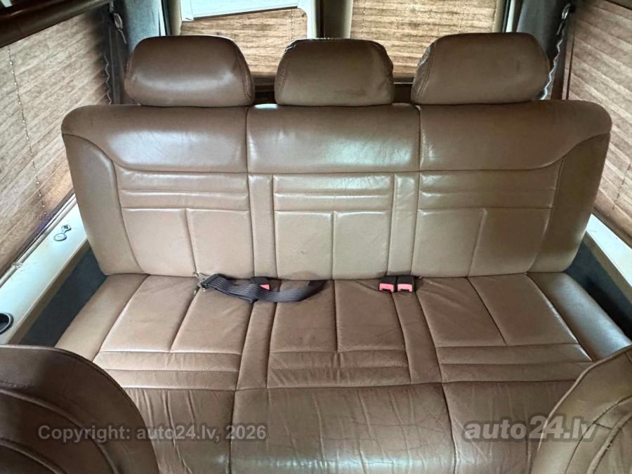 Green Chevrolet Express 1997 in Jogeva, with an engine capacity of 5.70 L and mileage of 0 thousand km for 5000 €, photo 14 on AUTOMOTO.COM.LV