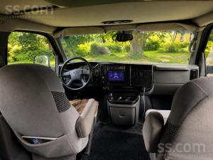 Grey Chevrolet Express 2004 in Riga, with an engine capacity of 4.30 L and mileage of 207 thousand km for 14500 €, photo 4 on AUTOMOTO.COM.LV
