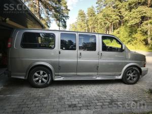 Pelēks Chevrolet Express 2004 Rīga, ar dzinēja tilpumu 4.30 L un nobraukumu 207 tūkst. km par 12500 €, foto 3 vietnē AUTOMOTO.COM.LV