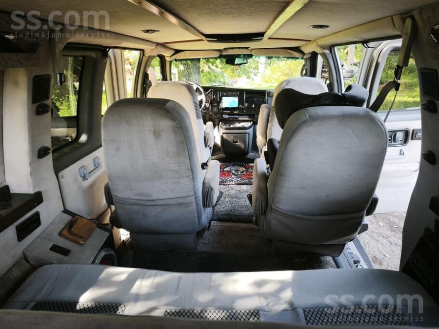 Pelēks Chevrolet Express 2004 Rīga, ar dzinēja tilpumu 4.30 L un nobraukumu 207 tūkst. km par 12500 €, foto 7 vietnē AUTOMOTO.COM.LV